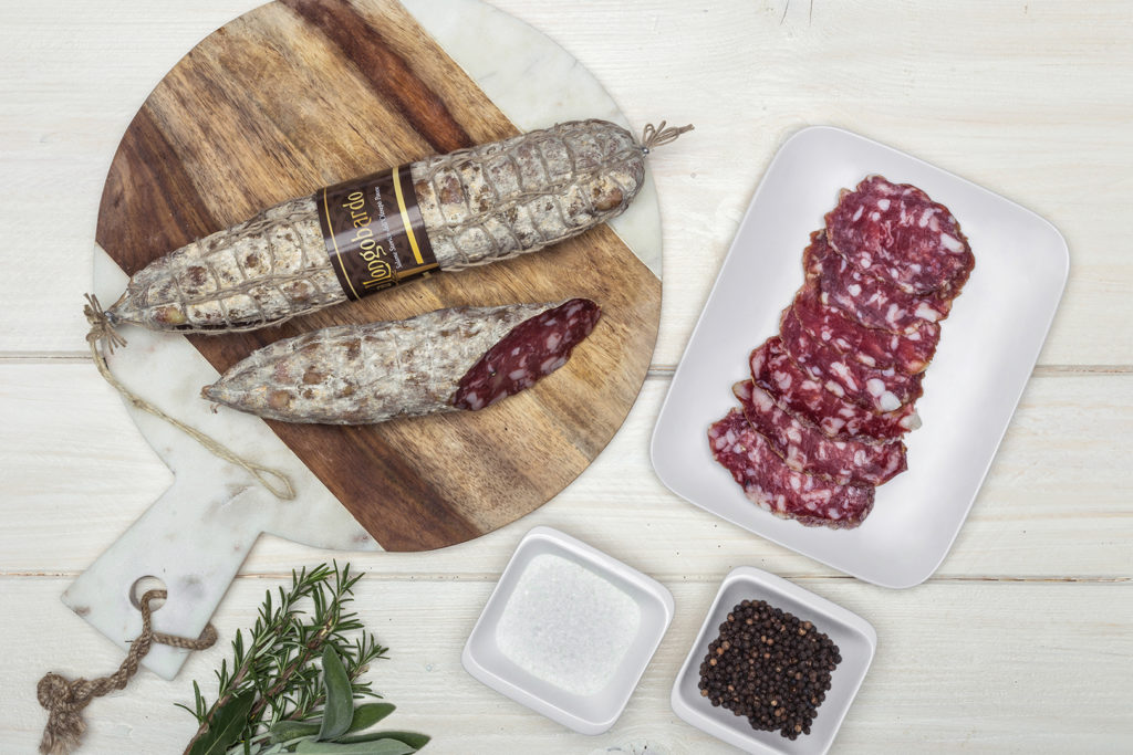 I nostri salami. Intensi. Dolci. Compatti. - Vecchio Varzi